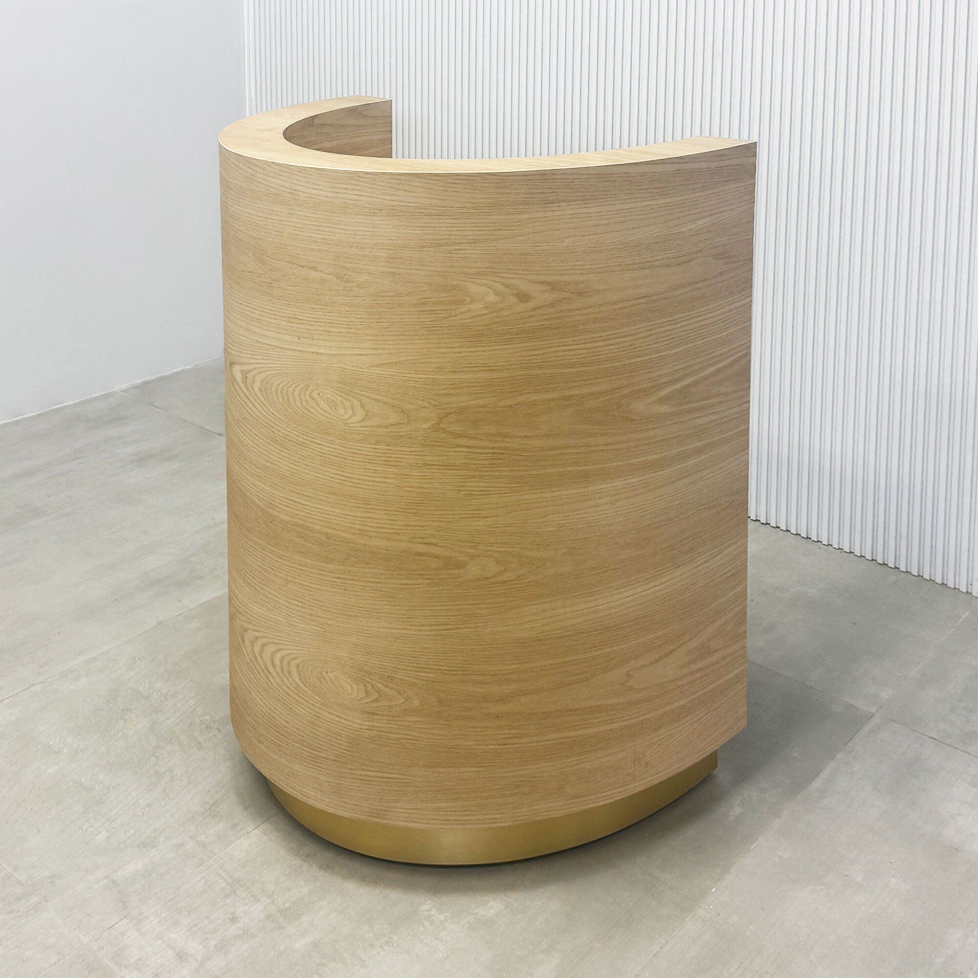 Lima Round Podium & Host Desk in White Ash Matte Laminate Finish - 36 ...