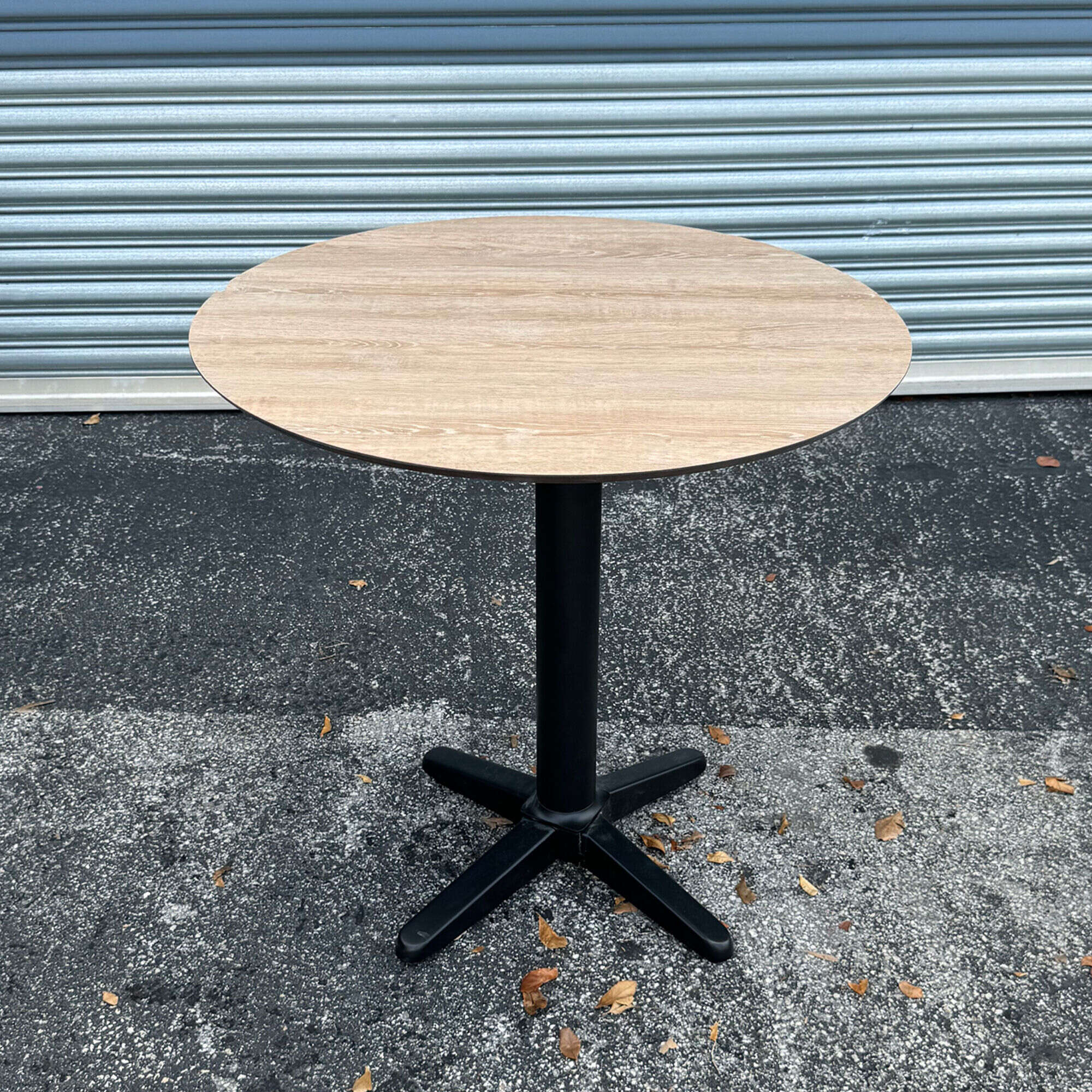 California Round Restaurant Table in Countryside Oak Engineered Surface ...
