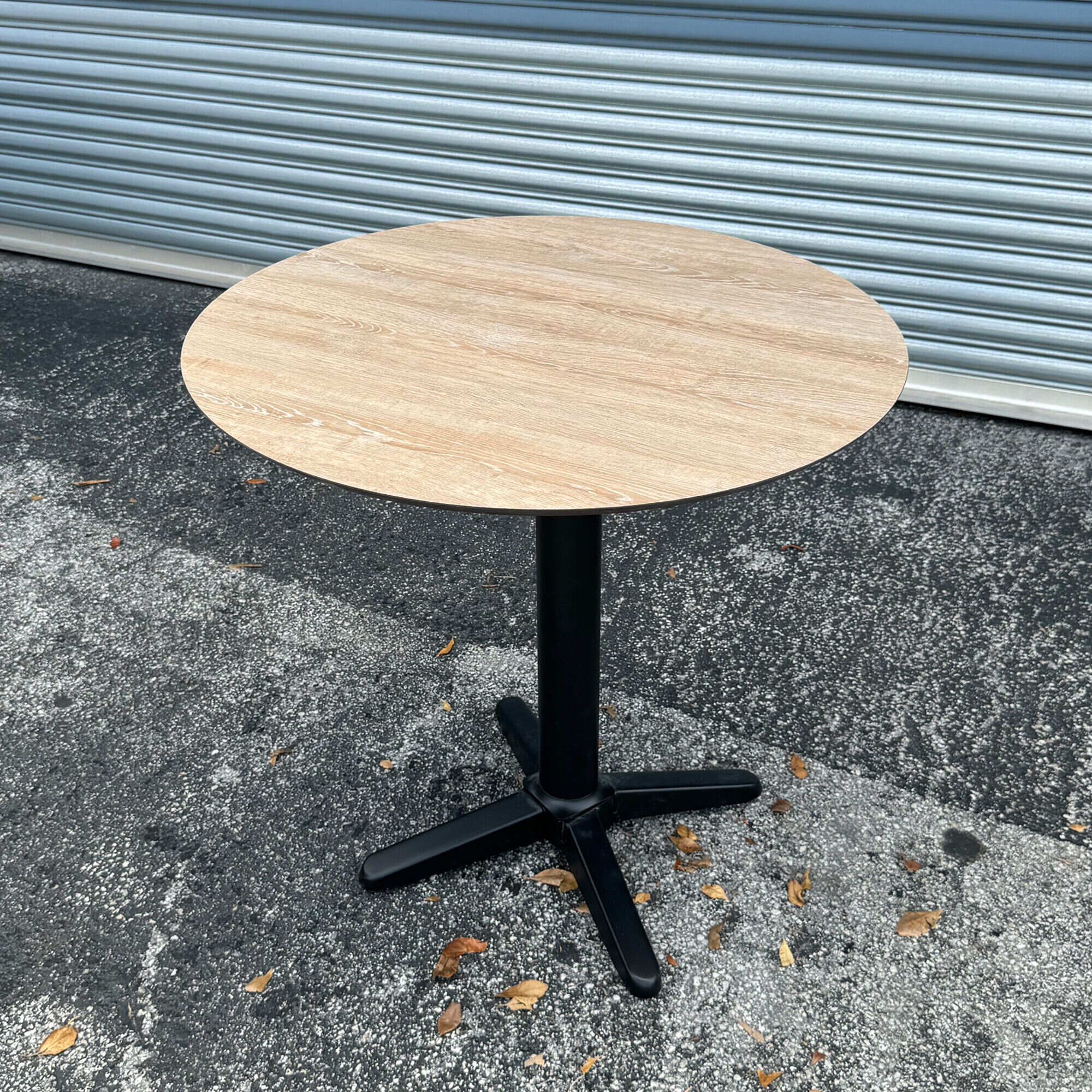 California Round Restaurant Table in Countryside Oak Engineered Surface ...