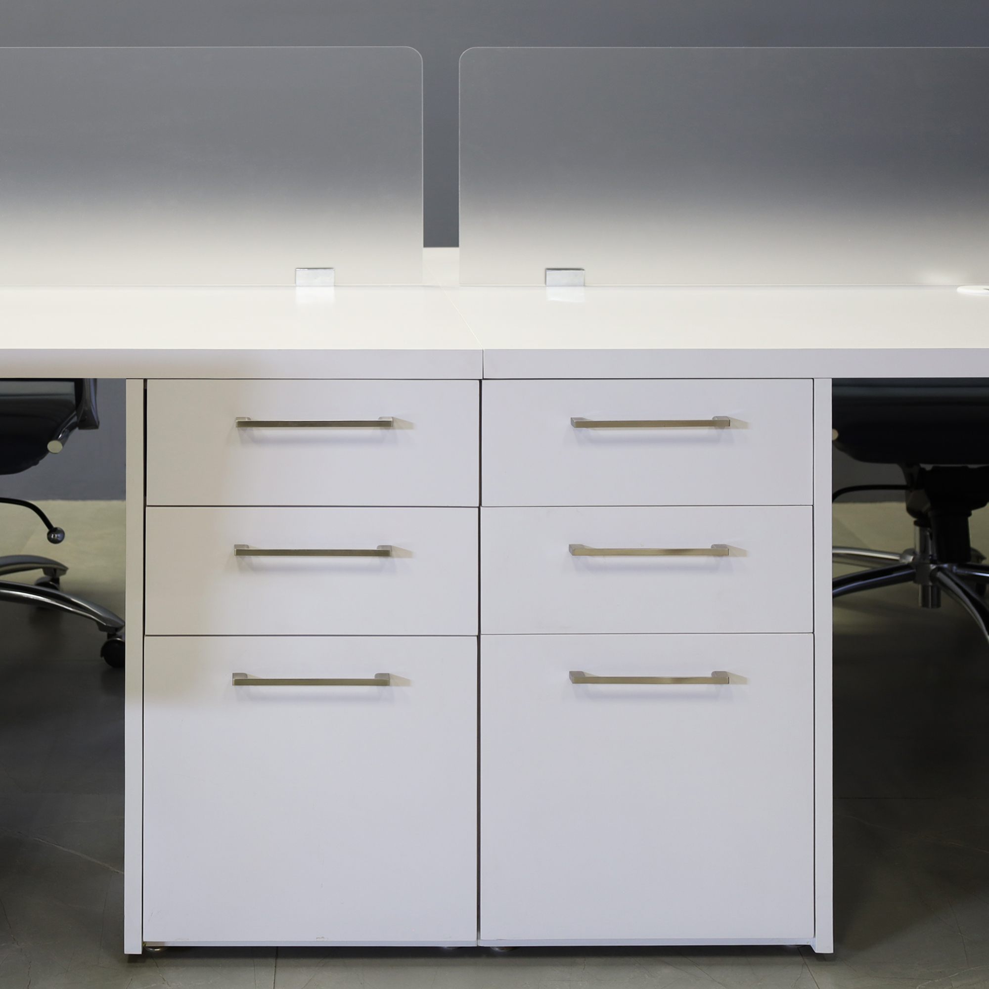 Furniture for Work | Custom Workstations – aXis